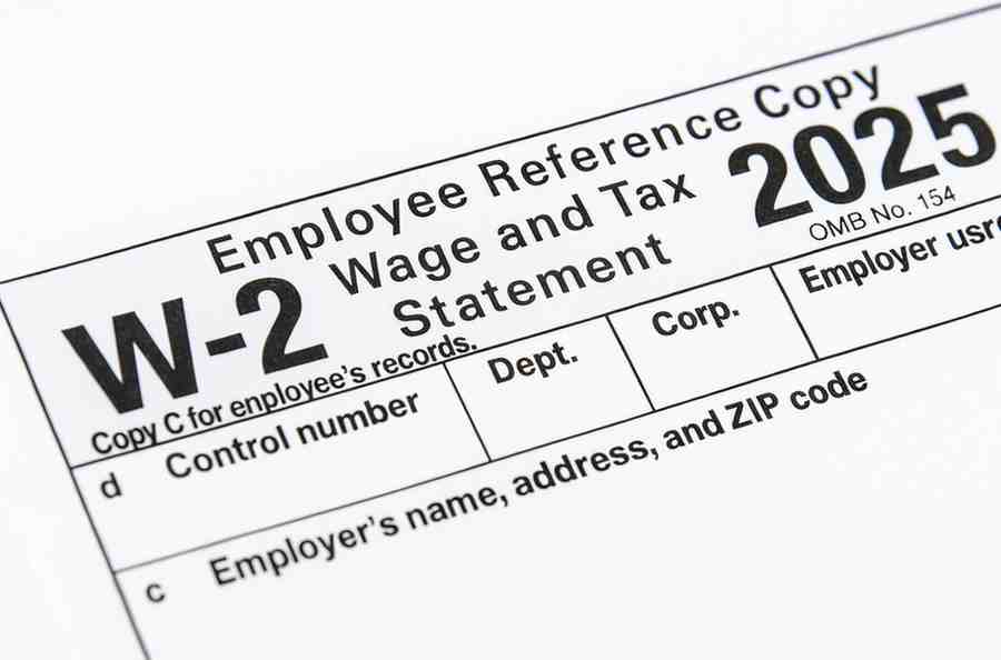 Can You Have Two W-2 Jobs at the Same Time and Be Compliant?